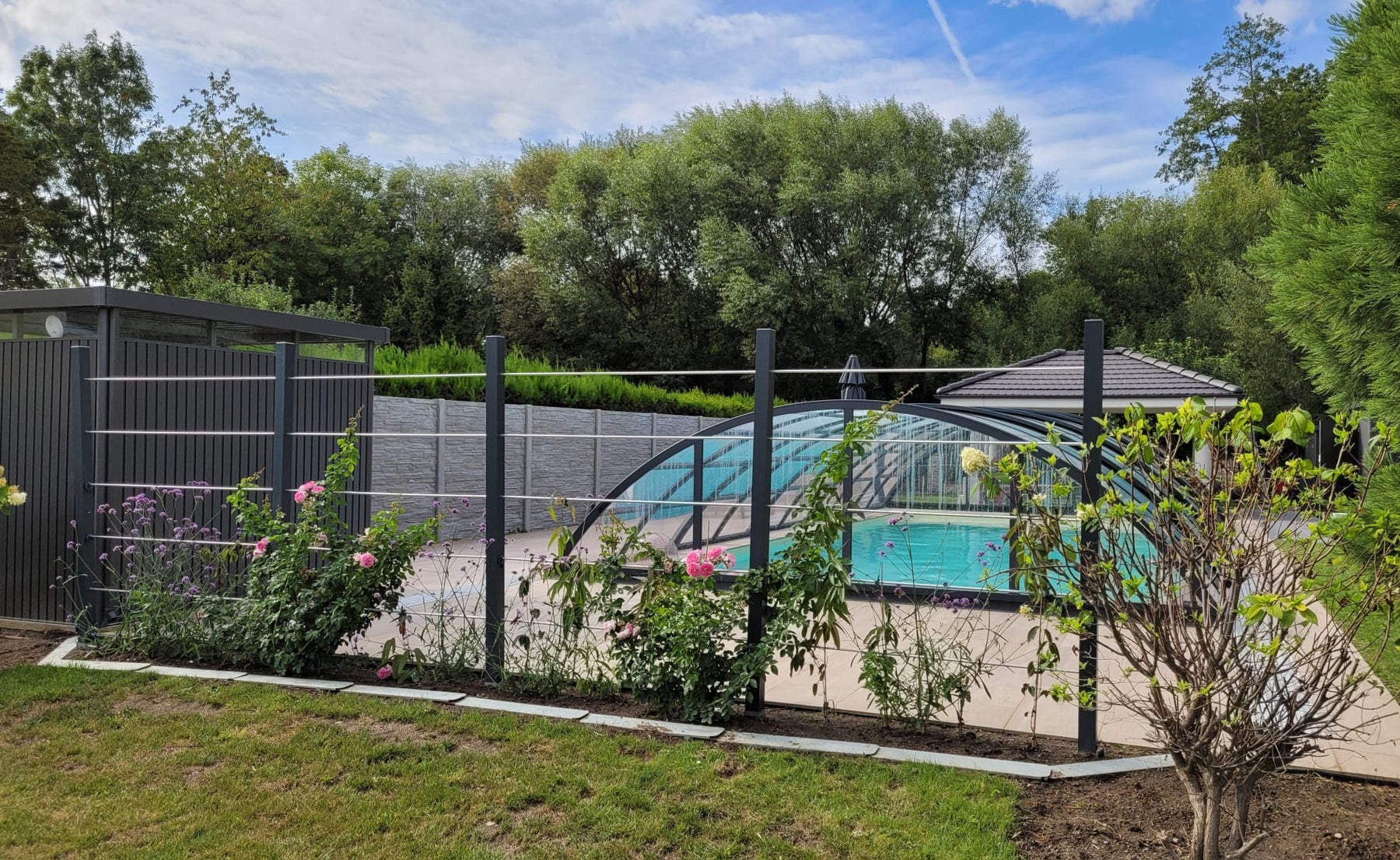 Design Rankhilfe & Rankgitter aus Metall – Sichtschutz