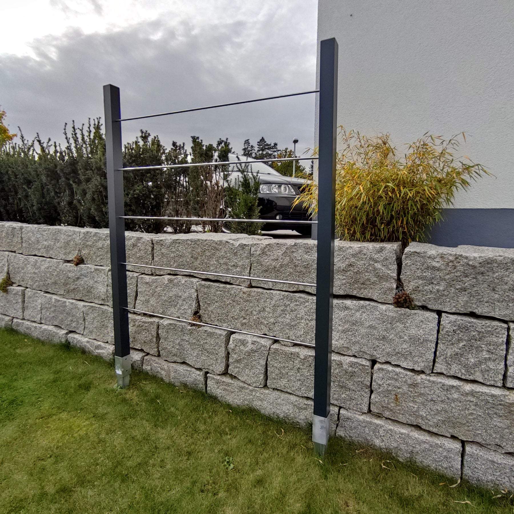 Design Rankhilfe & Rankgitter aus Metall – Sichtschutz